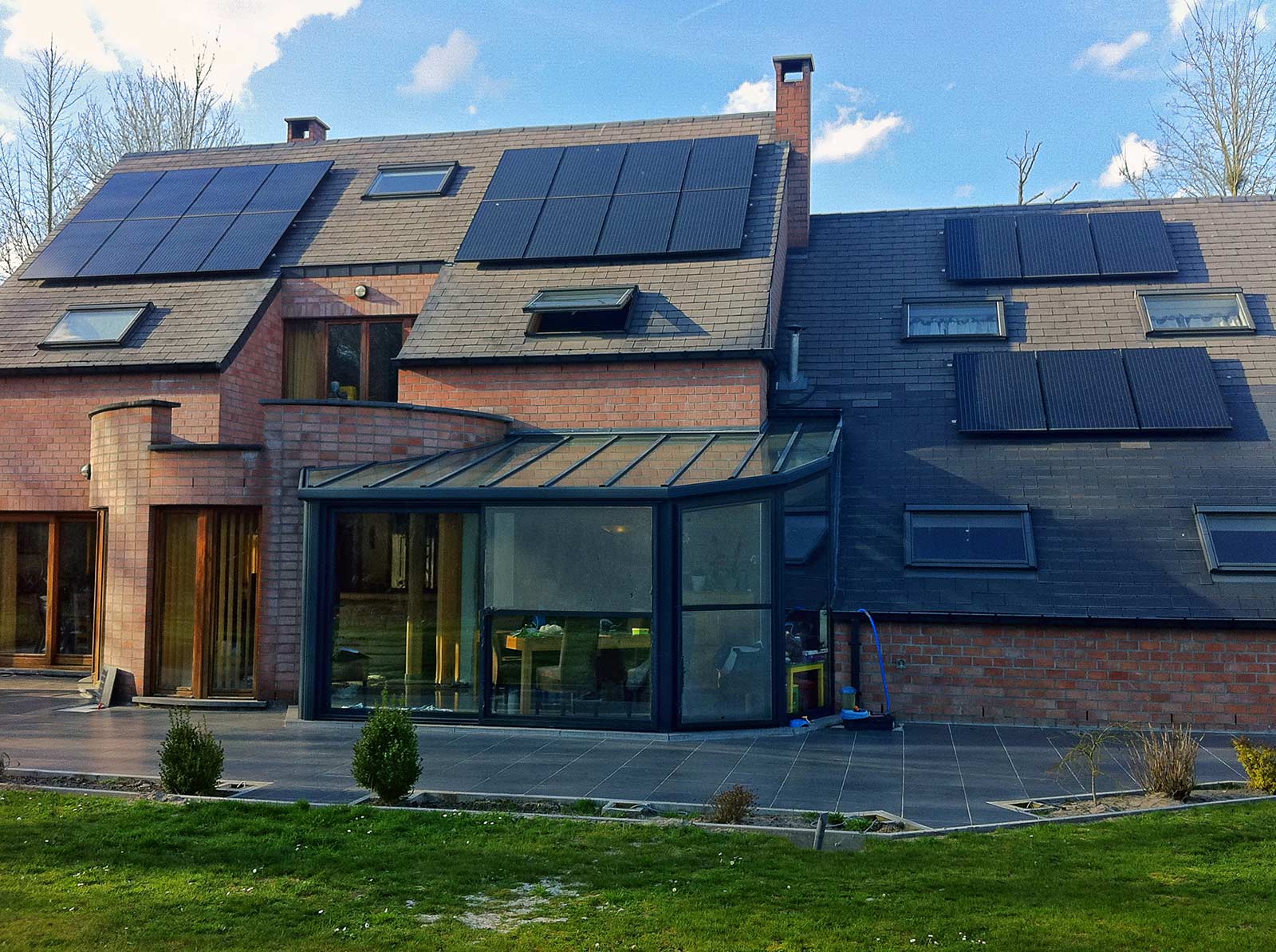 Véranda double vitrage (verre) : un espace idyllique | Concept Abri