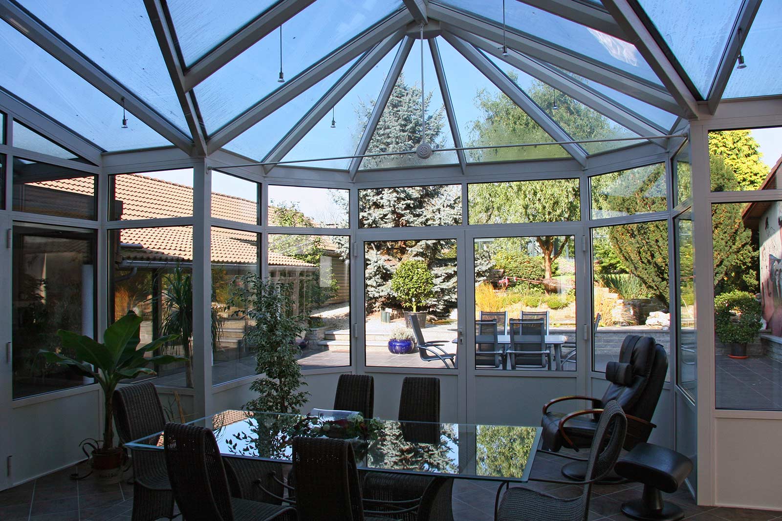 Véranda double vitrage (verre) : un espace idyllique | Concept Abri