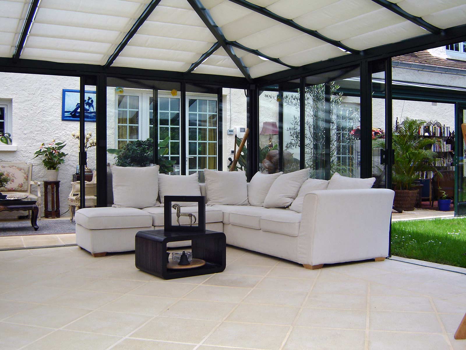 Véranda double vitrage (verre) : un espace idyllique | Concept Abri